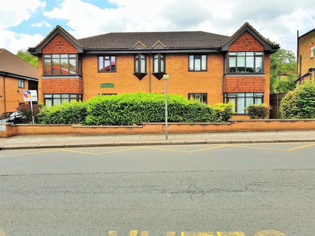Apartment at Station Road, Greater London