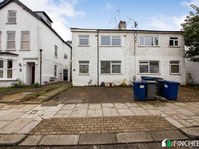 Apartment at Station Road, Greater London