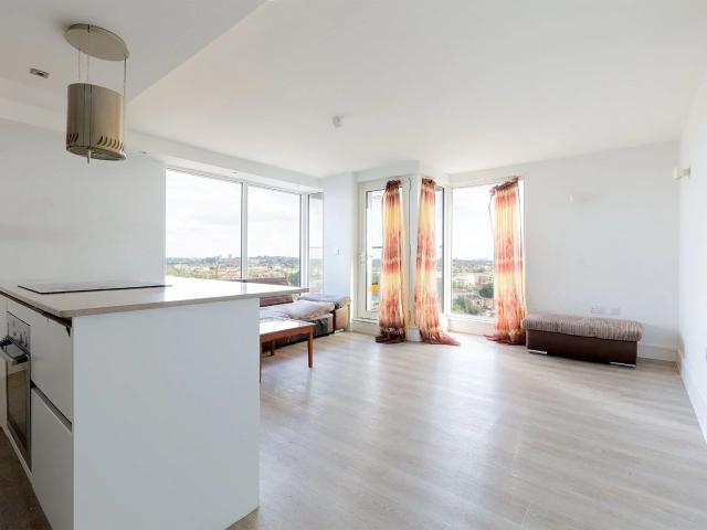 Apartment at Station Road, Greater London