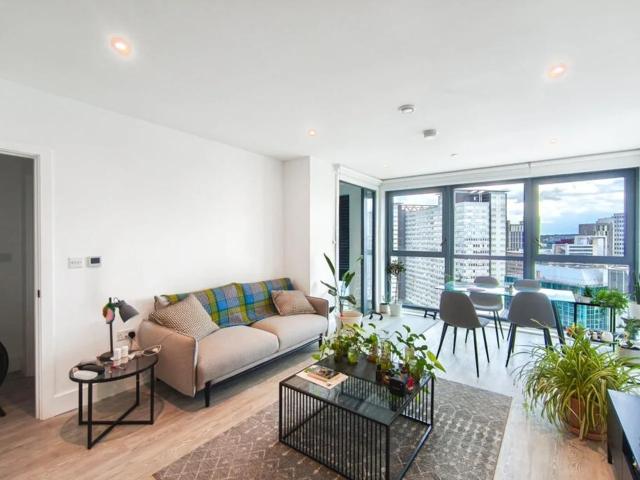Apartment at Station Road, Greater London