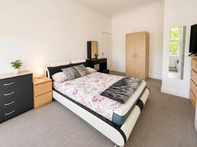 Apartment at Station Road, Greater London