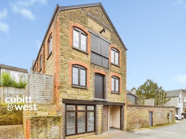 Apartment at Station Road, Tunbridge Wells