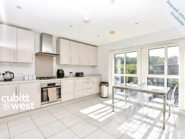 Apartment at Station Road, Tunbridge Wells