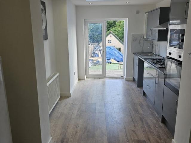 Apartment at Station Road, Wainscott