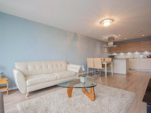 Apartment at Station Street, Greater London