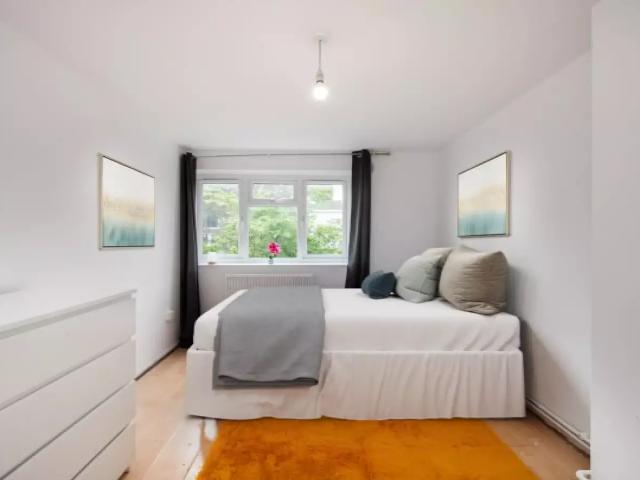 Apartment at Stewarts Road, Greater London
