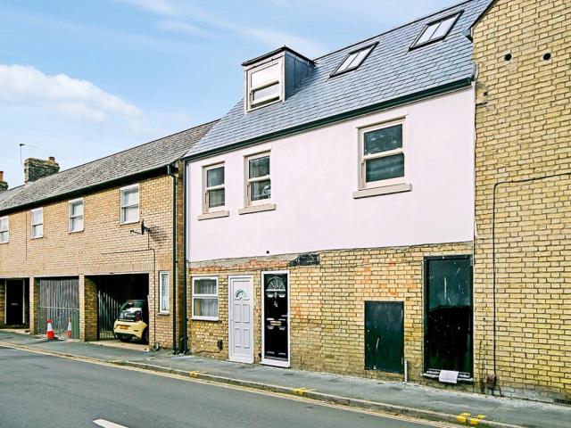 Apartment at Stockwell Street, Cambridge