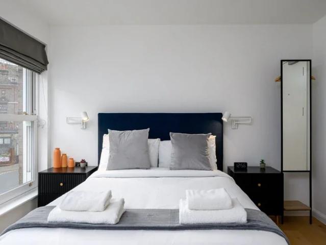 Apartment at Stockwell Street, Greater London