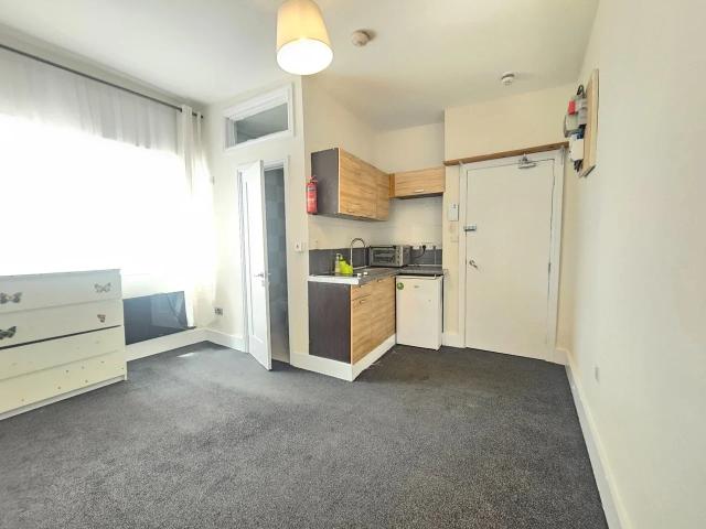Apartment at Stoke Newington High Street, Greater London