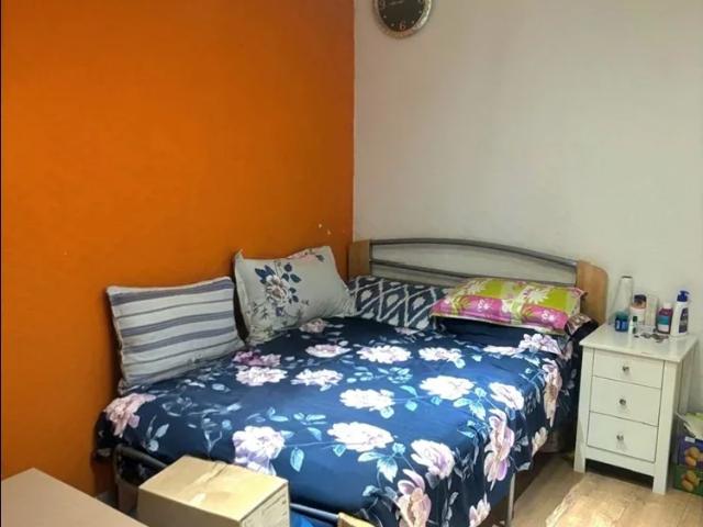 Apartment at Stoke Poges Lane, Slough