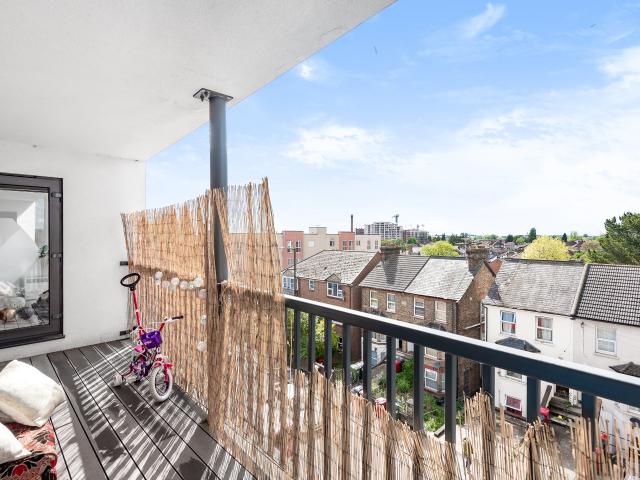 Apartment at Stoke Road, Slough