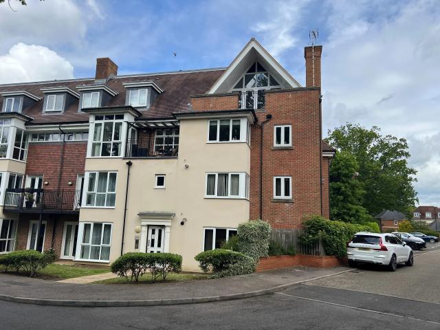 Apartment at Stone Court, Crawley
