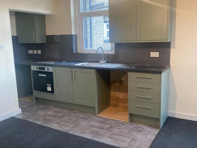 Apartment at Stone Hall Road, Bradford