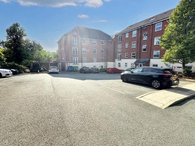 Apartment at Stonemere Drive, Radcliffe