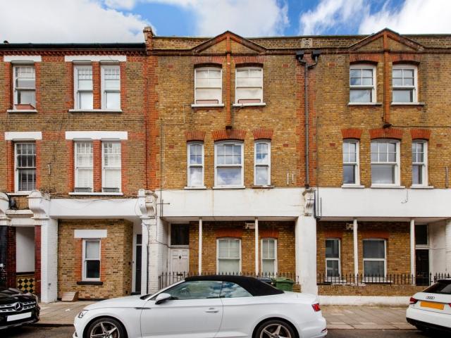 Apartment at Stonhouse Street, Greater London
