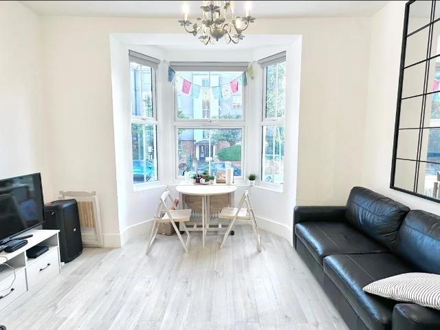Apartment at Stowe Road, Greater London