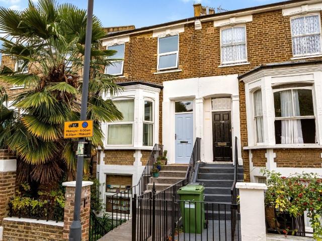 Apartment at Stowe Road, Greater London