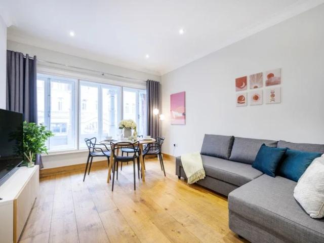 Apartment at Strand, City of Westminster