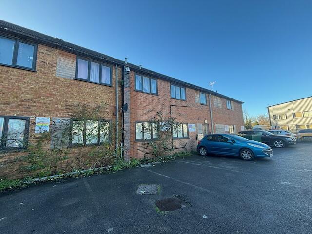 Apartment at Stratton Road, Stratton St. Margaret