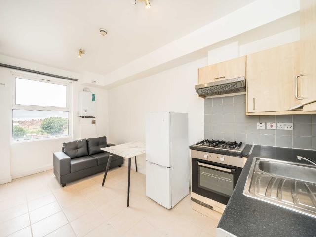 Apartment at Streatham High Road, Greater London