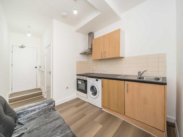 Apartment at Streatham High Road, Greater London