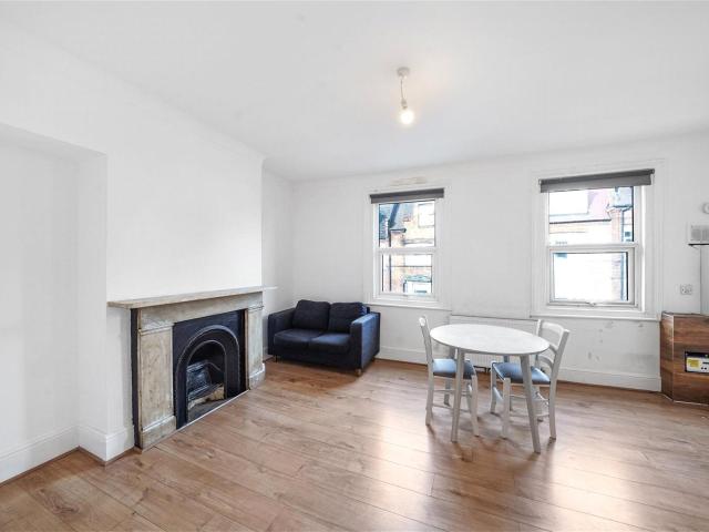 Apartment at Streatham High Road, Greater London