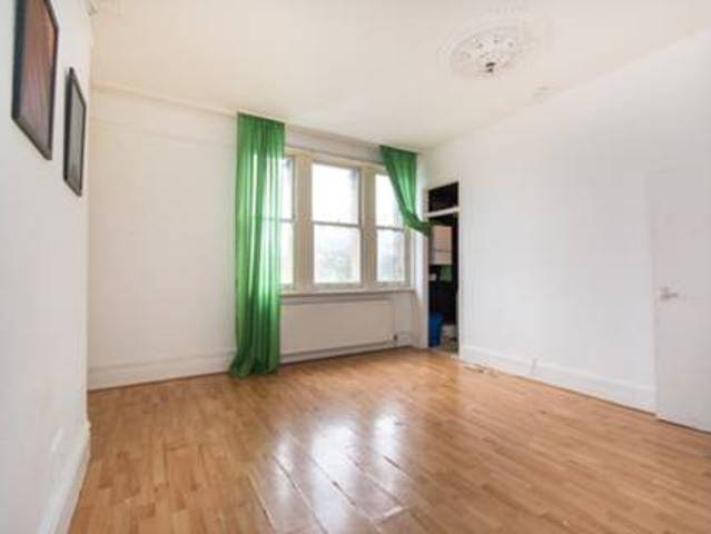 Apartment at Streatham High Road, Greater London
