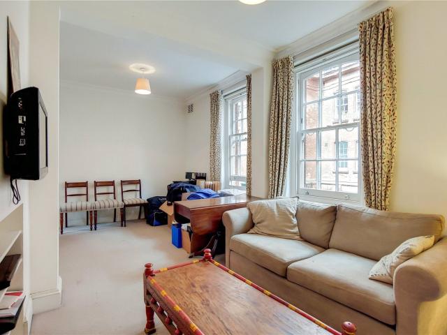 Apartment at Streatham Street, Greater London