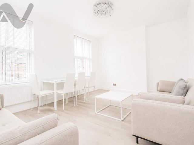 Apartment at Stroud Green Road, Greater London