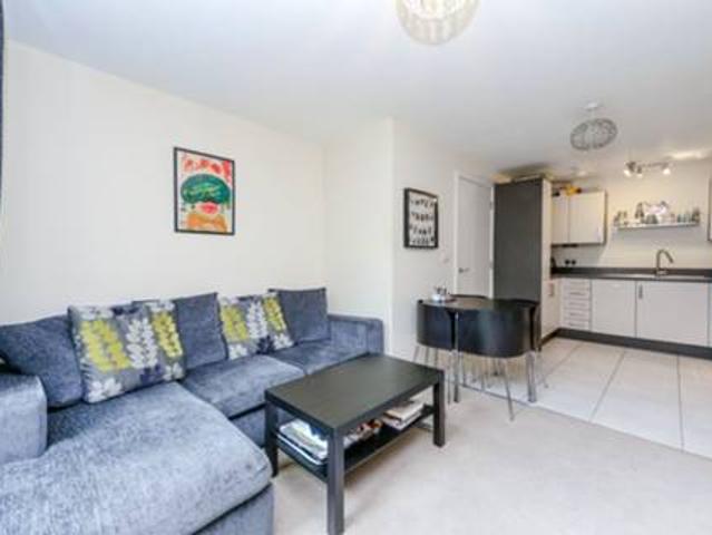 Apartment at Stroud Green Road, Greater London