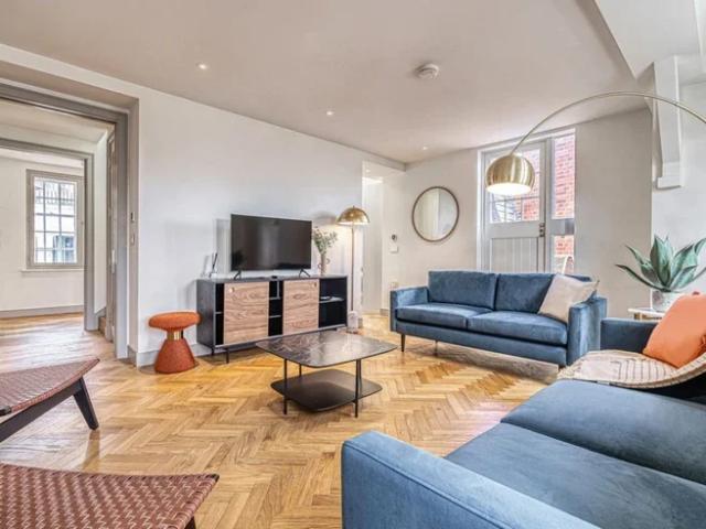 Apartment at Strutton Ground, City of Westminster