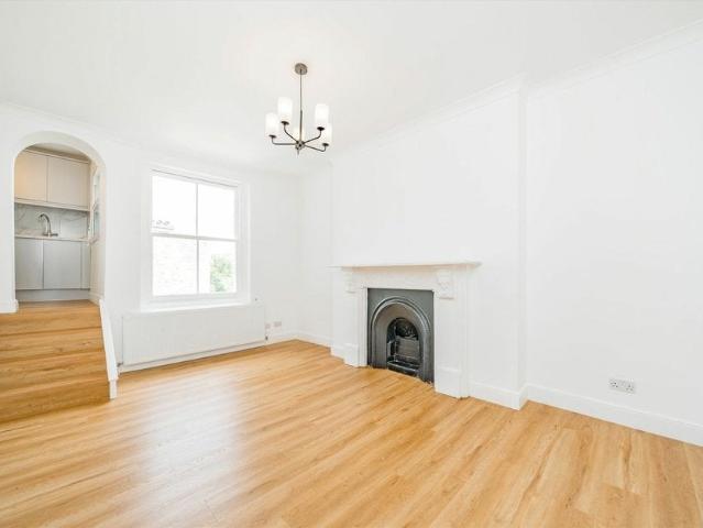 Apartment at Sutherland Avenue, City of Westminster
