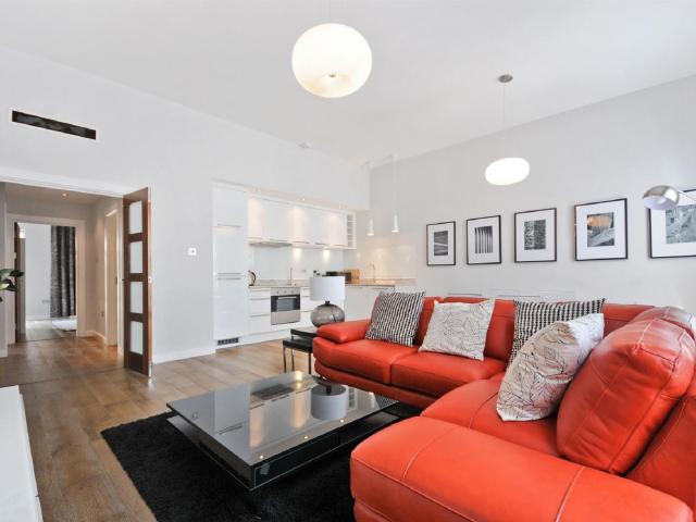 Apartment at Sutherland Avenue, City of Westminster