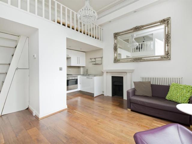 Apartment at Sutherland Avenue, City of Westminster