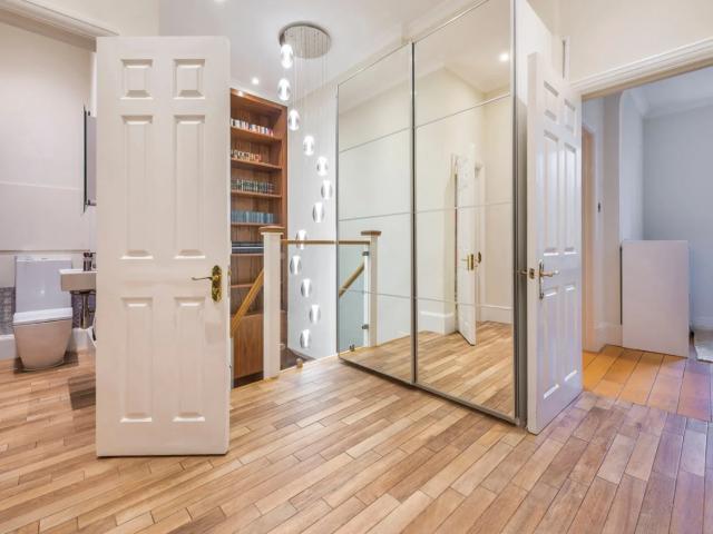 Apartment at Sutherland Avenue, City of Westminster