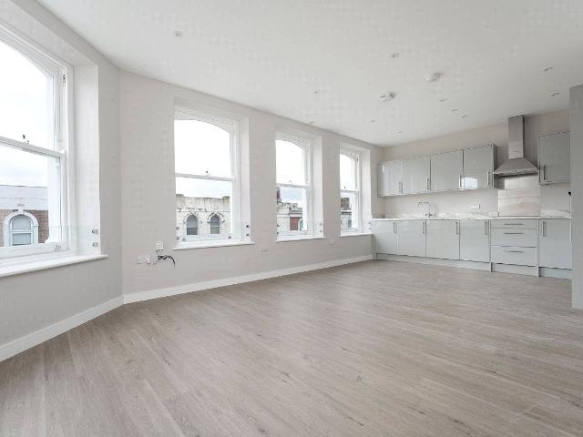 Apartment at Sutton Court Road, Greater London