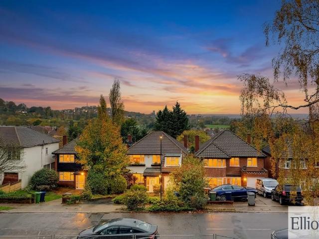 Apartment at Sudbury Court Road, Greater London
