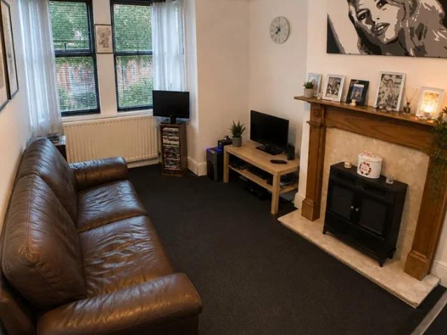 Apartment at Suffolk Avenue, Southampton