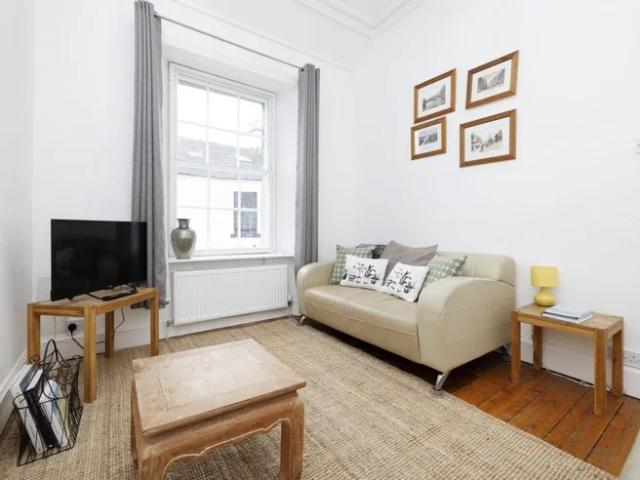 Apartment at Sugarhouse Close, City of Edinburgh