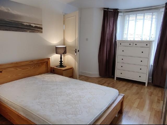 Apartment at Sulgrave Road, Greater London