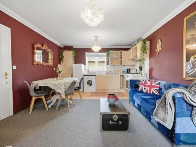 Apartment at Sullivan Close, Canterbury