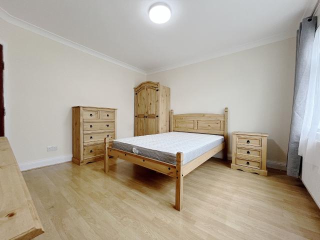 Apartment at Summerhouse Lane, London