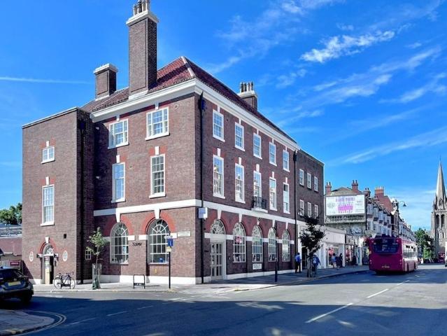 Apartment at Summerland Gardens, Greater London