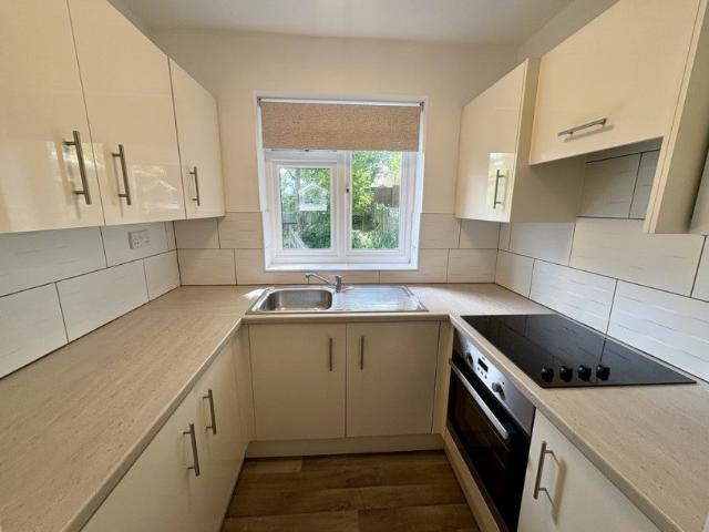 Apartment at Summit Way, Southampton