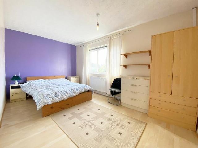 Apartment at Sunbury Grove, Kirklees