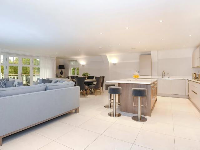 Apartment at Sunningdale Gardens, London