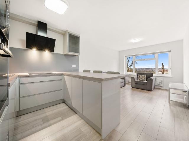 Apartment at Sunningfields Road, Greater London