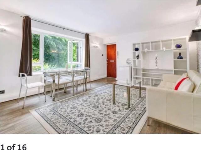 Apartment at Sunningfields Road, Greater London