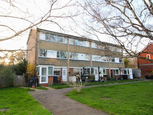 Apartment at Sunnywood Drive, Mid Sussex