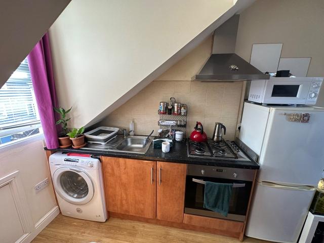 Apartment at Sunnyhill Road, Greater London
